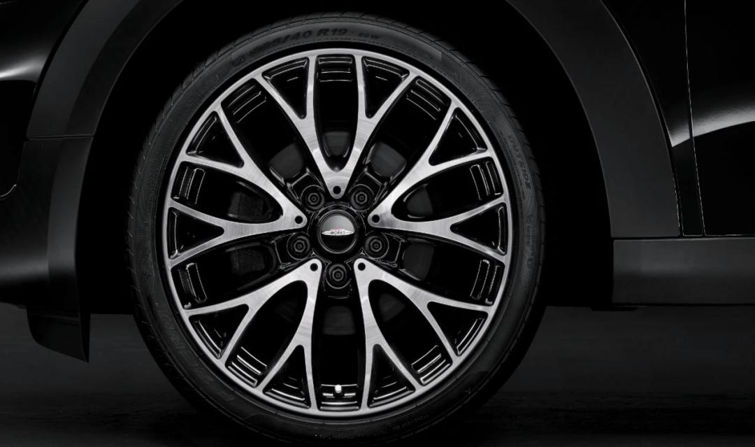 MINI Komplettradsatz JCW Cross Spoke 506 - LEEBMANN24